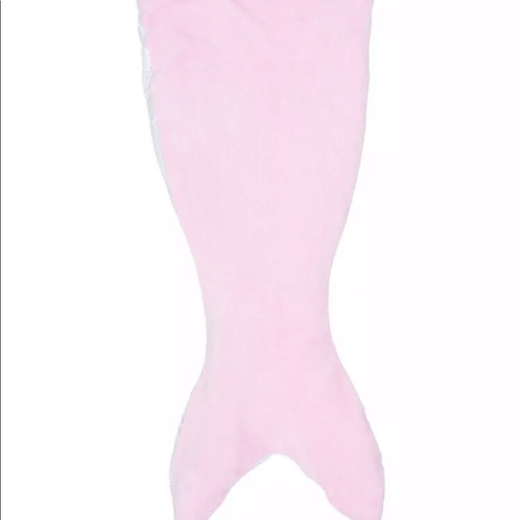 Cynthia Rowley | Accessories | Mermaid Tail Sleeping Bag Blanket Pink ...